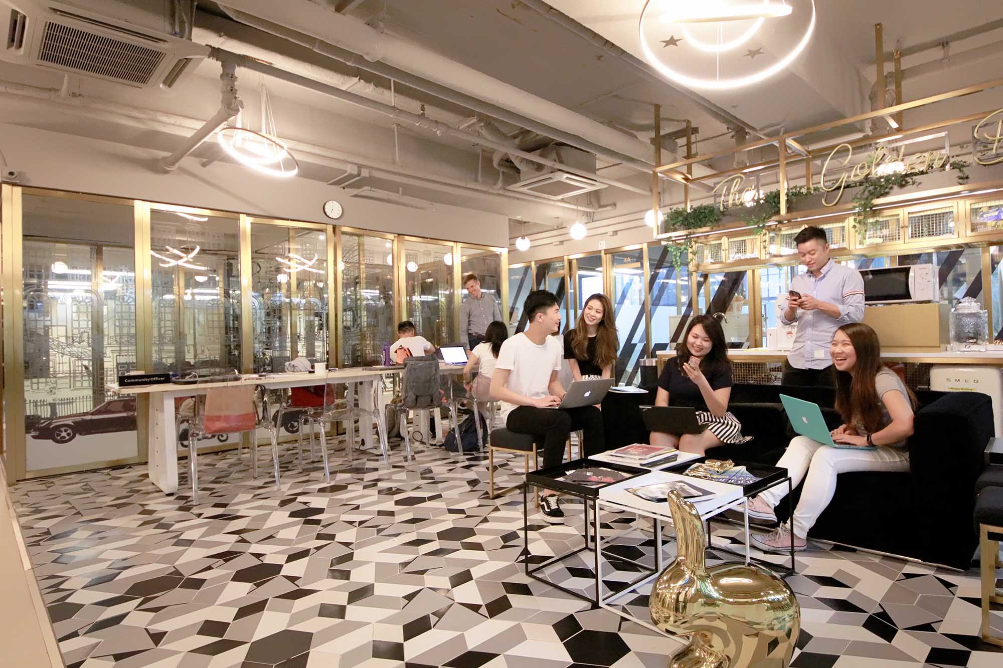 Coworking Space and Shared Offices Hong Kong - Metropolitan Workshop